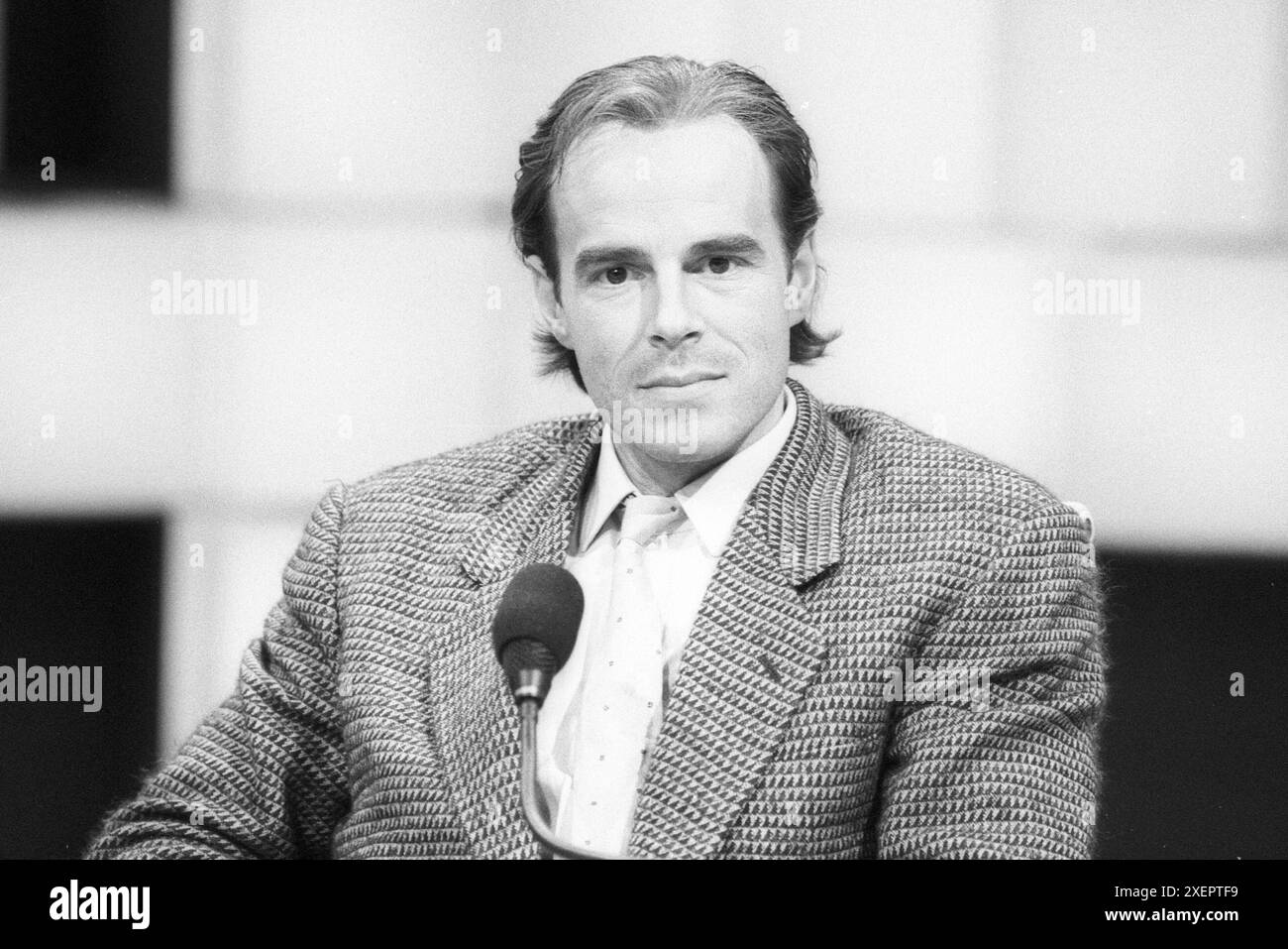 Jan Niklas Schauspieler 02/87 ru Jan Niklas bei Wetten, dass.. ZDF am 21. Februar 1987 in ...