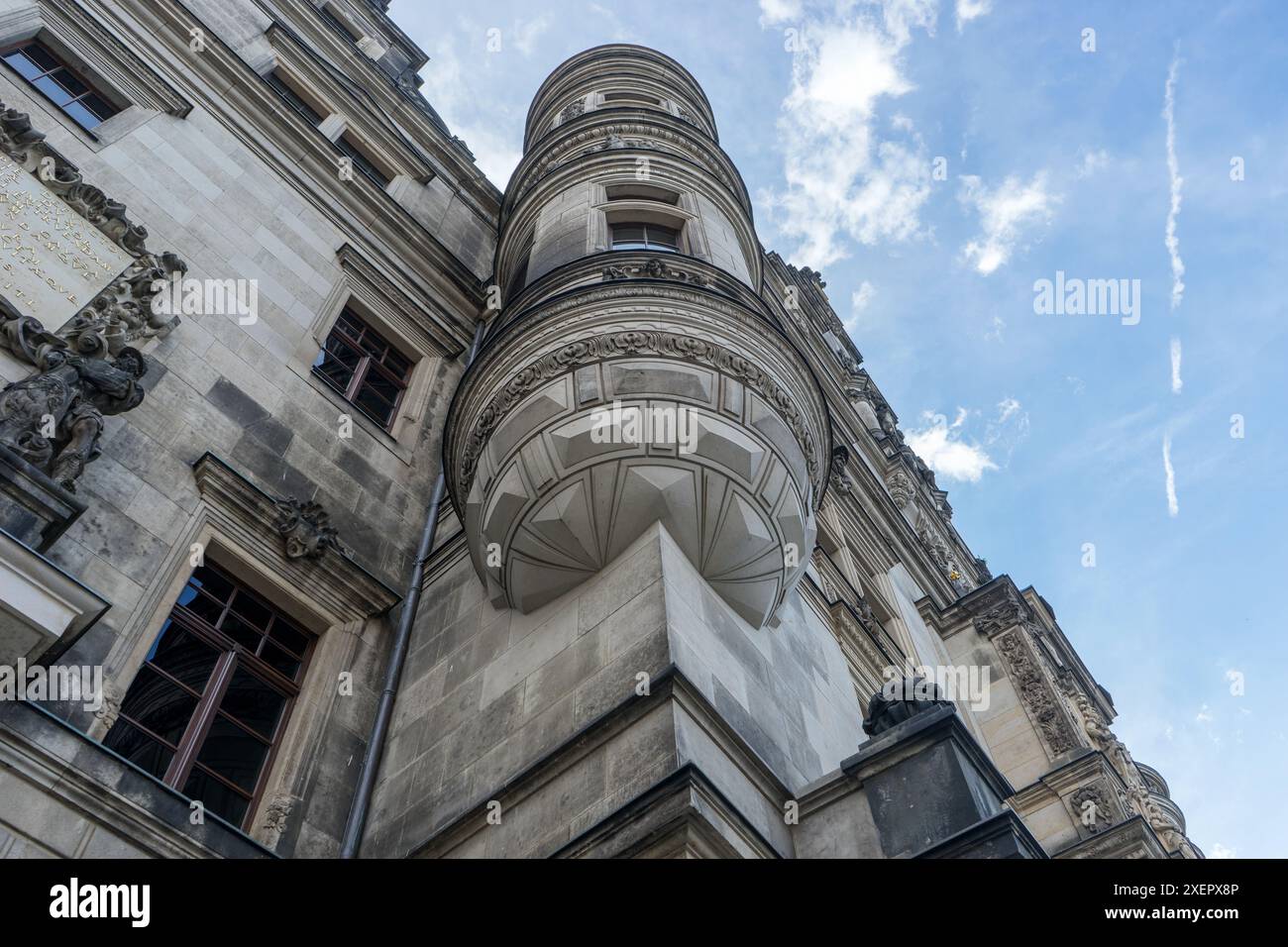 Sandstone bay window hi-res stock photography and images - Alamy