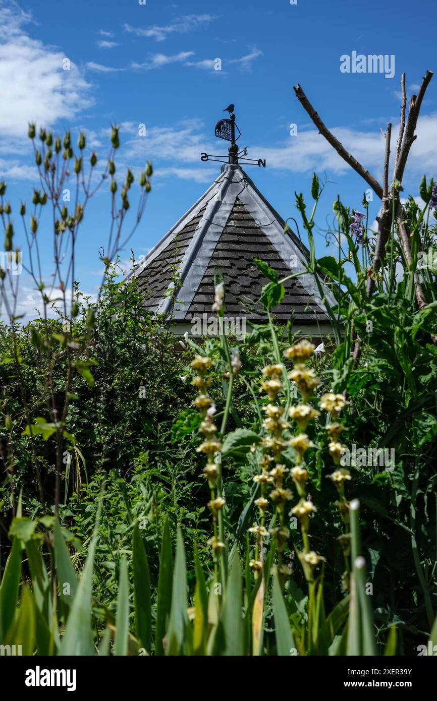 Restored detached gardens hi-res stock photography and images - Alamy