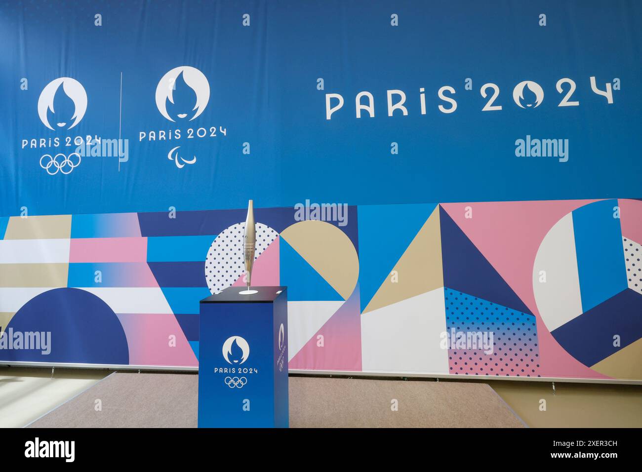 Symbole olympique hi-res stock photography and images - Alamy