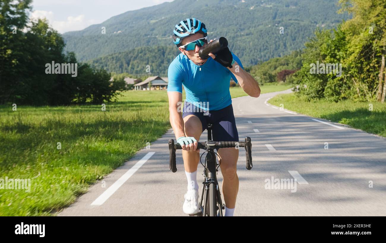 Tracking shot male professional athlete hi-res stock photography and ...