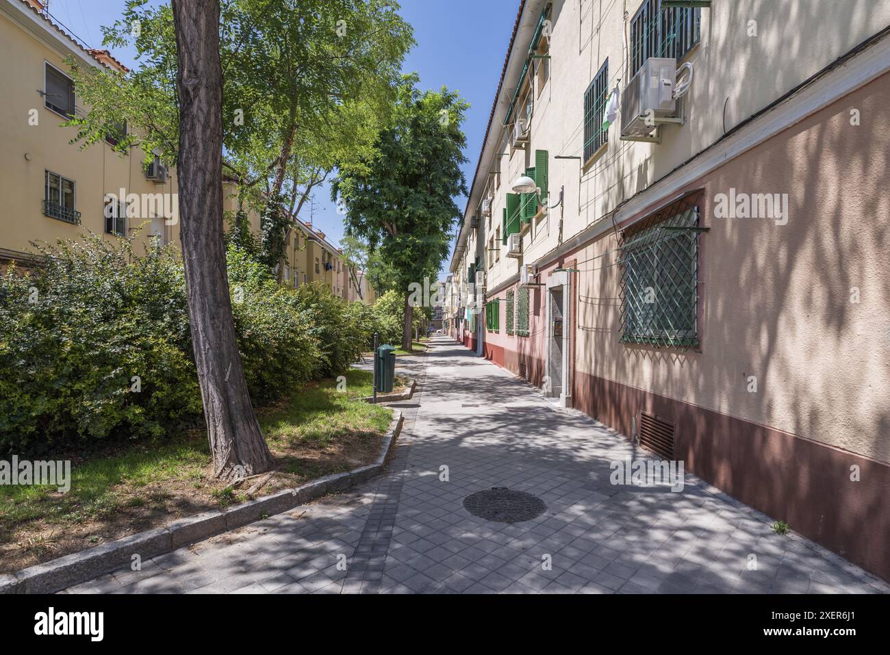 They can include elements such as sewers, water channels or pools ...