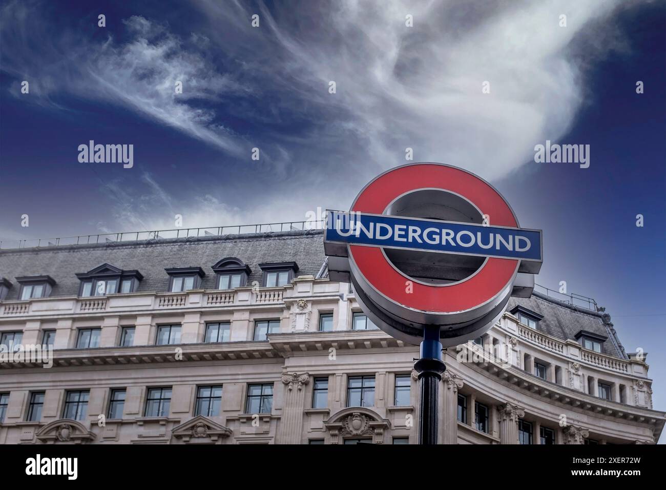 Oxford circus underground sign hi-res stock photography and images - Alamy