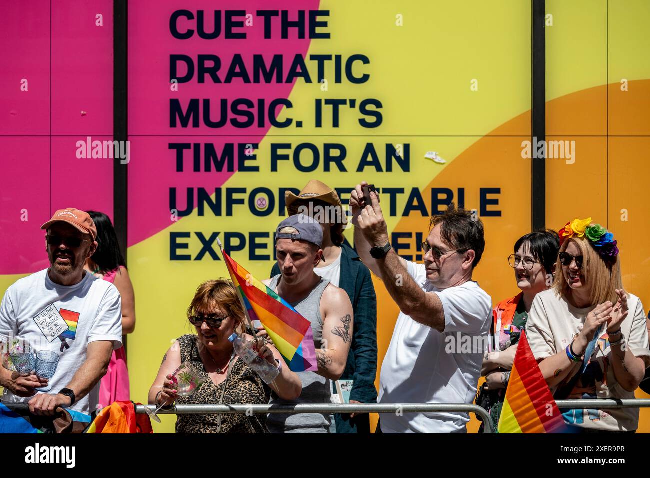 Pride parade uk 1972 hi-res stock photography and images - Alamy