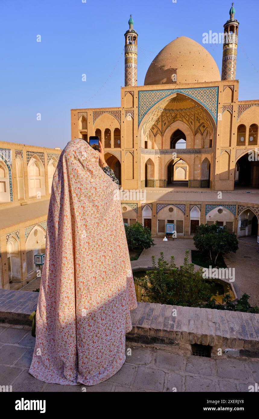 Kashan mosque hi-res stock photography and images - Alamy