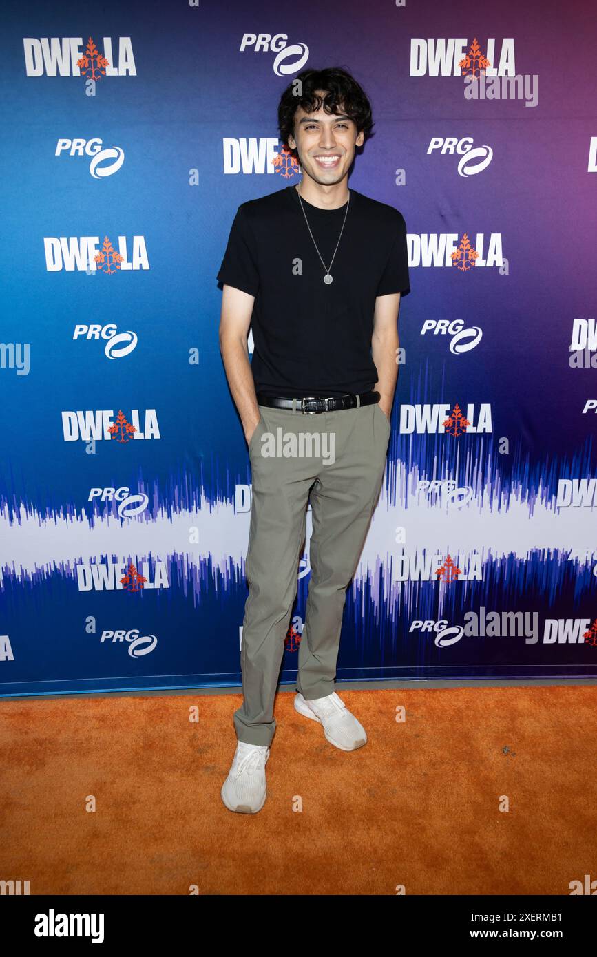 Drake tobias hi-res stock photography and images - Alamy