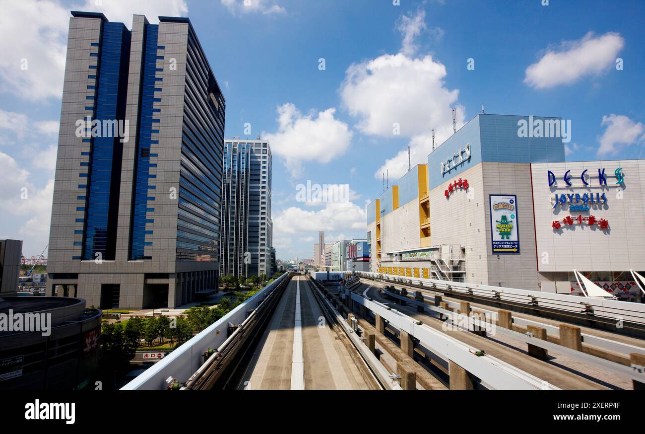 Yurikamome line, Monorail train, Odaiba, Tokyo, Japan Stock Photo - Alamy