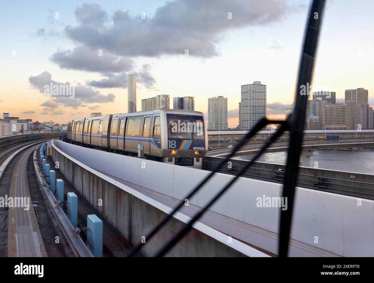 Yurikamome line, Monorail train, Tokyo, Japan Stock Photo - Alamy
