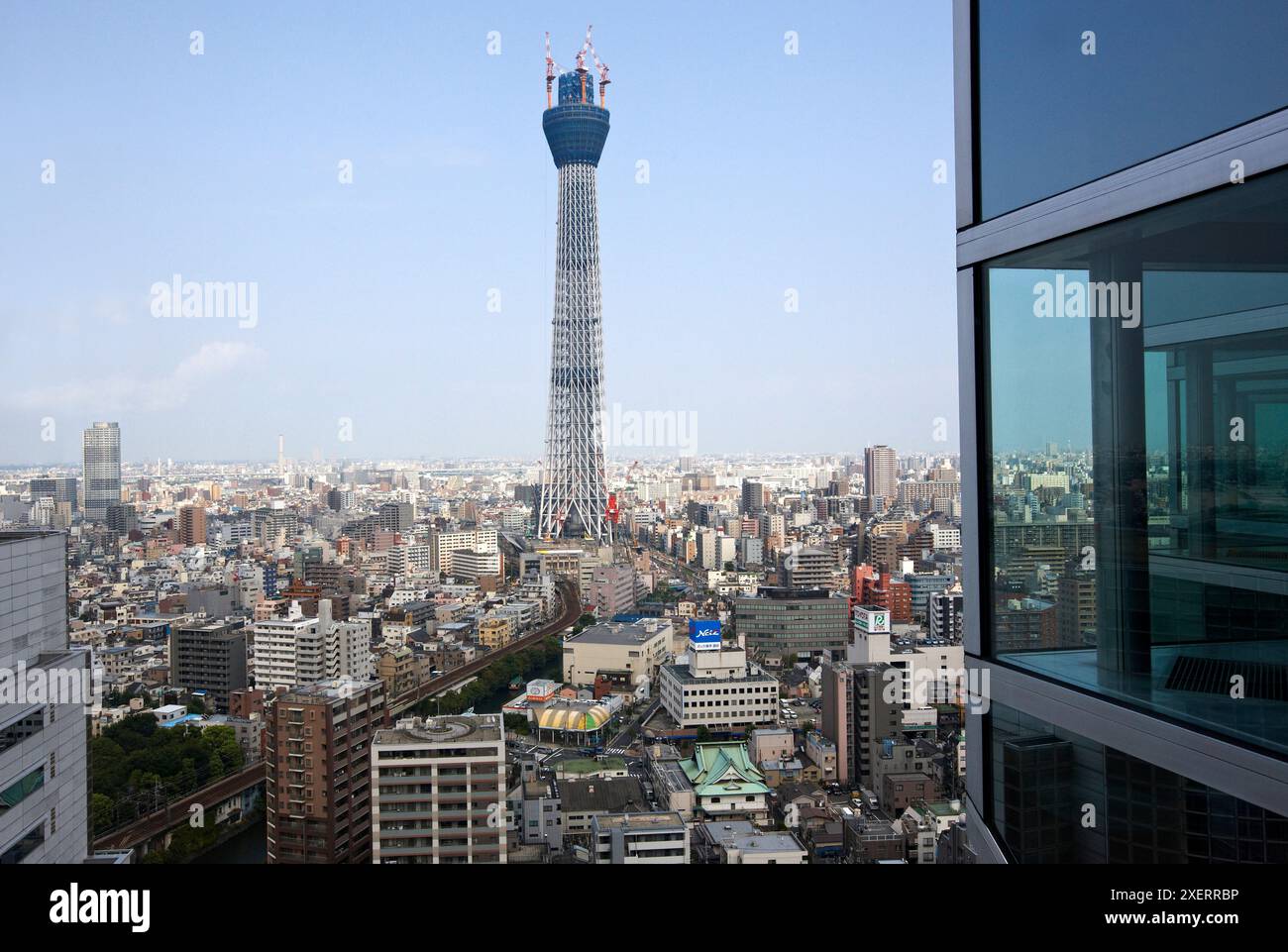 Asahi Beer Tower and Tokyo Sky Tree under construction, Sumida, Asakusa ...
