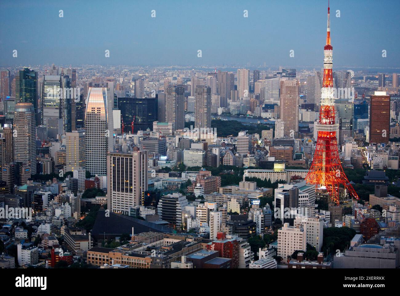 Tokyo Tower, Tokyo City View, Roppongi Hills Mori Tower, Tokyo, Japan ...