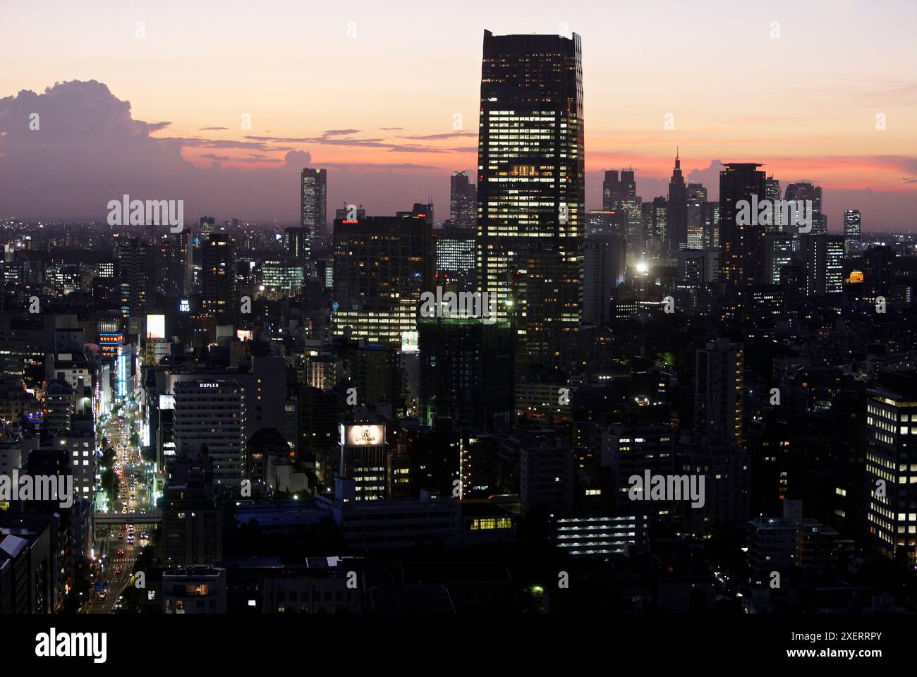Tokyo Midtown Building, Behind Shinjuku, City view from Tokyo Tower ...