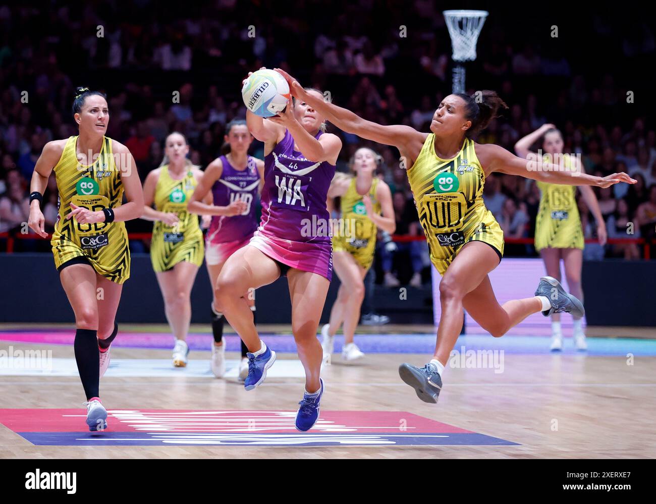 Manchester Thunder’s Imogen Allison (right) and Loughborough Lightning ...