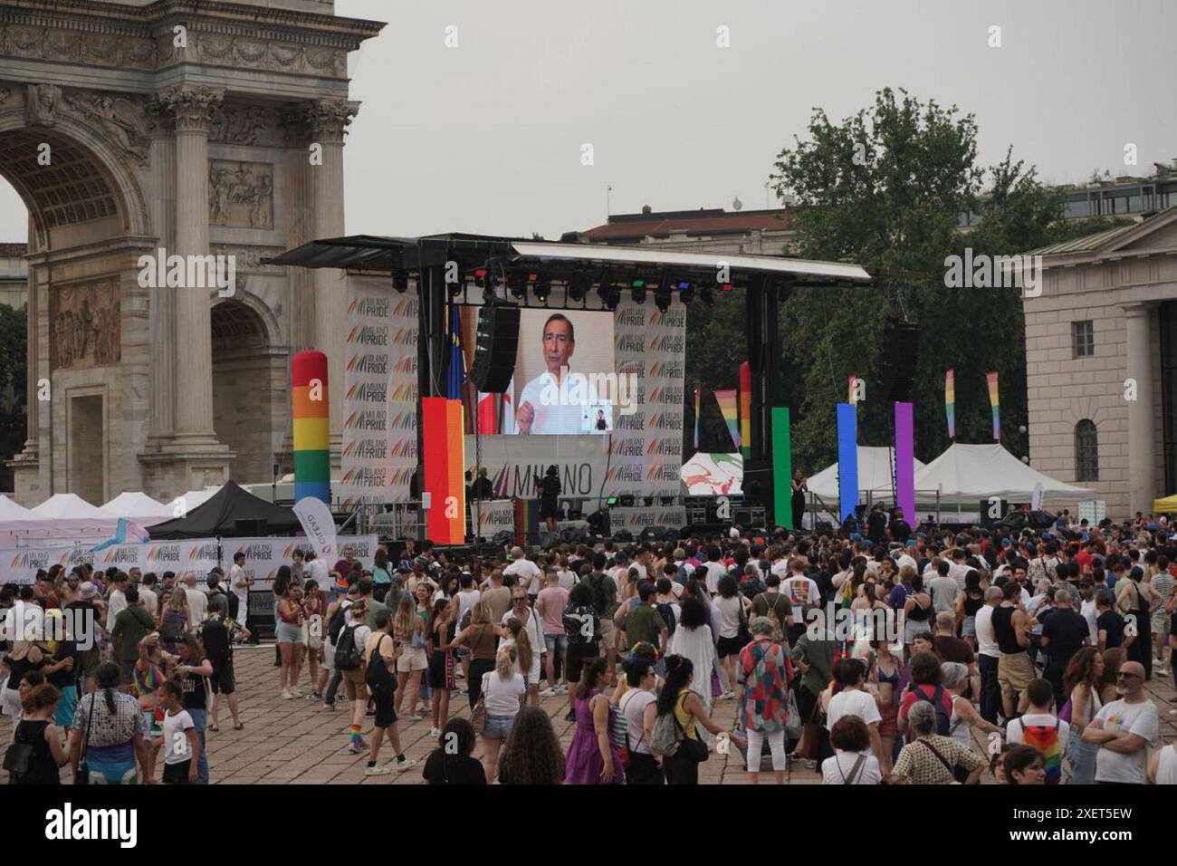 MILAN - Milan gay pride procession, LGBT rainbow procession from Piazza ...