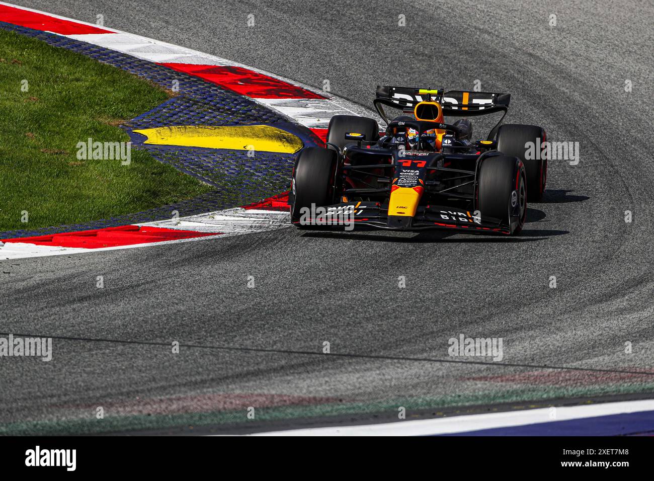Sergio Perez (MEX) - Oracle Red Bull Racing - Red Bull RB20 - Honda ...