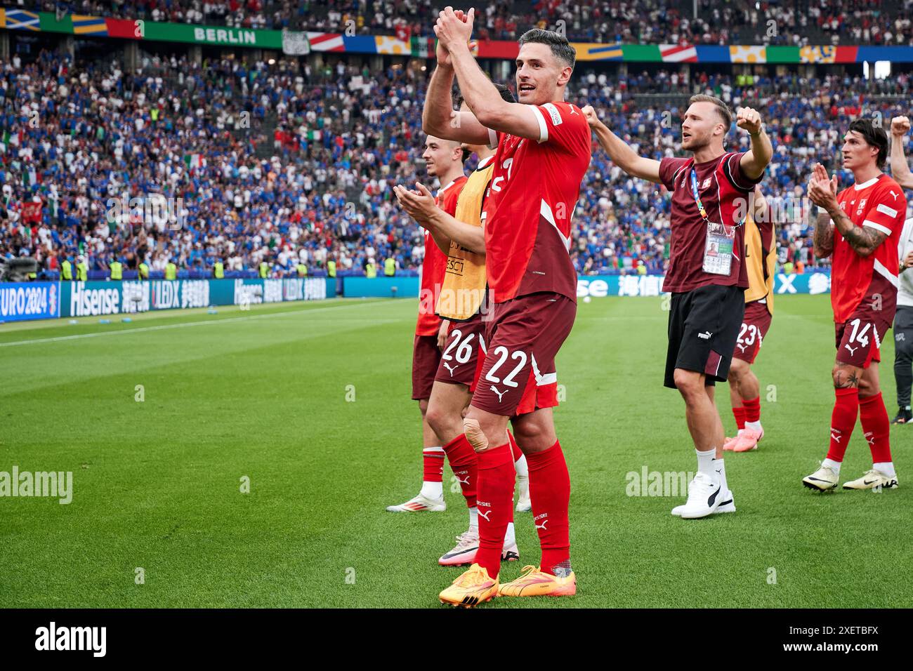 Schweiz jubelt ueber ihren Sieg, Ruben Vargas (Schweiz, #17), Fabian ...