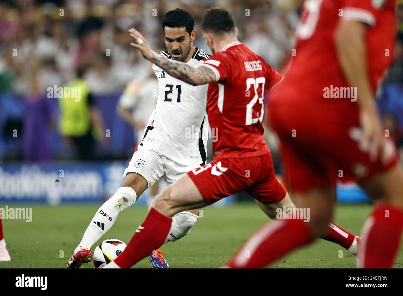 Dortmund - (l-r) İlkay Gundogan of Germany, Pierre-Emile Hojbjerg of ...