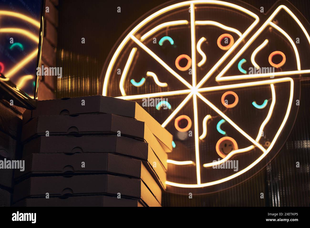 Quality glowing neon sign hi-res stock photography and images - Alamy