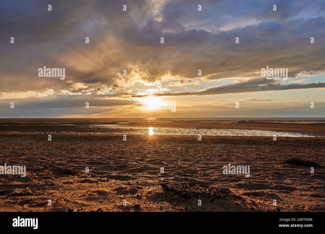 Sunset over the beach at Old Hunstanton, Norfolk, UK Stock Photo - Alamy