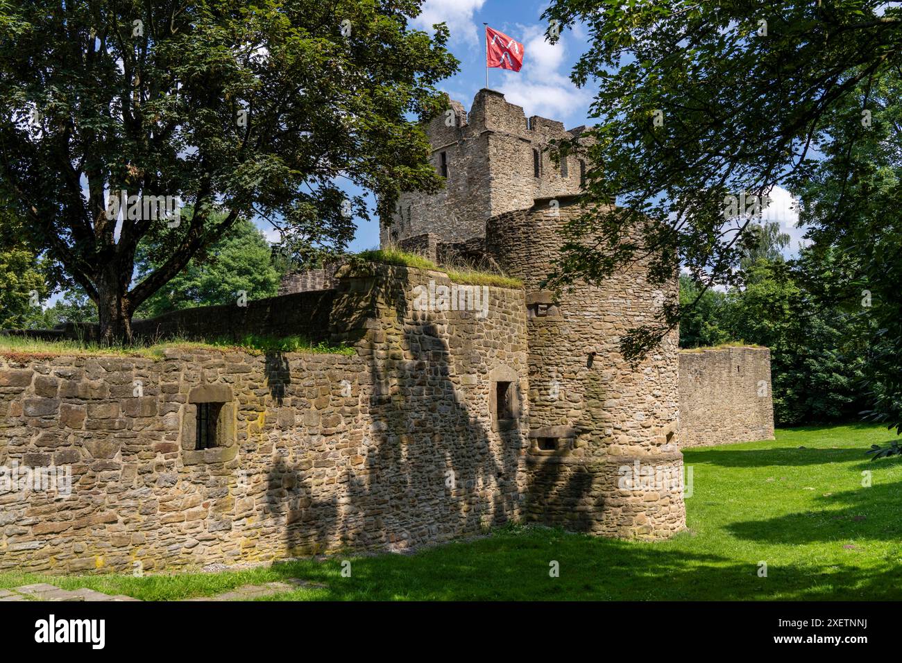 Burgruine der Burg Altendorf, im Stadtteil Burgaltendorf, Essen, NRW ...