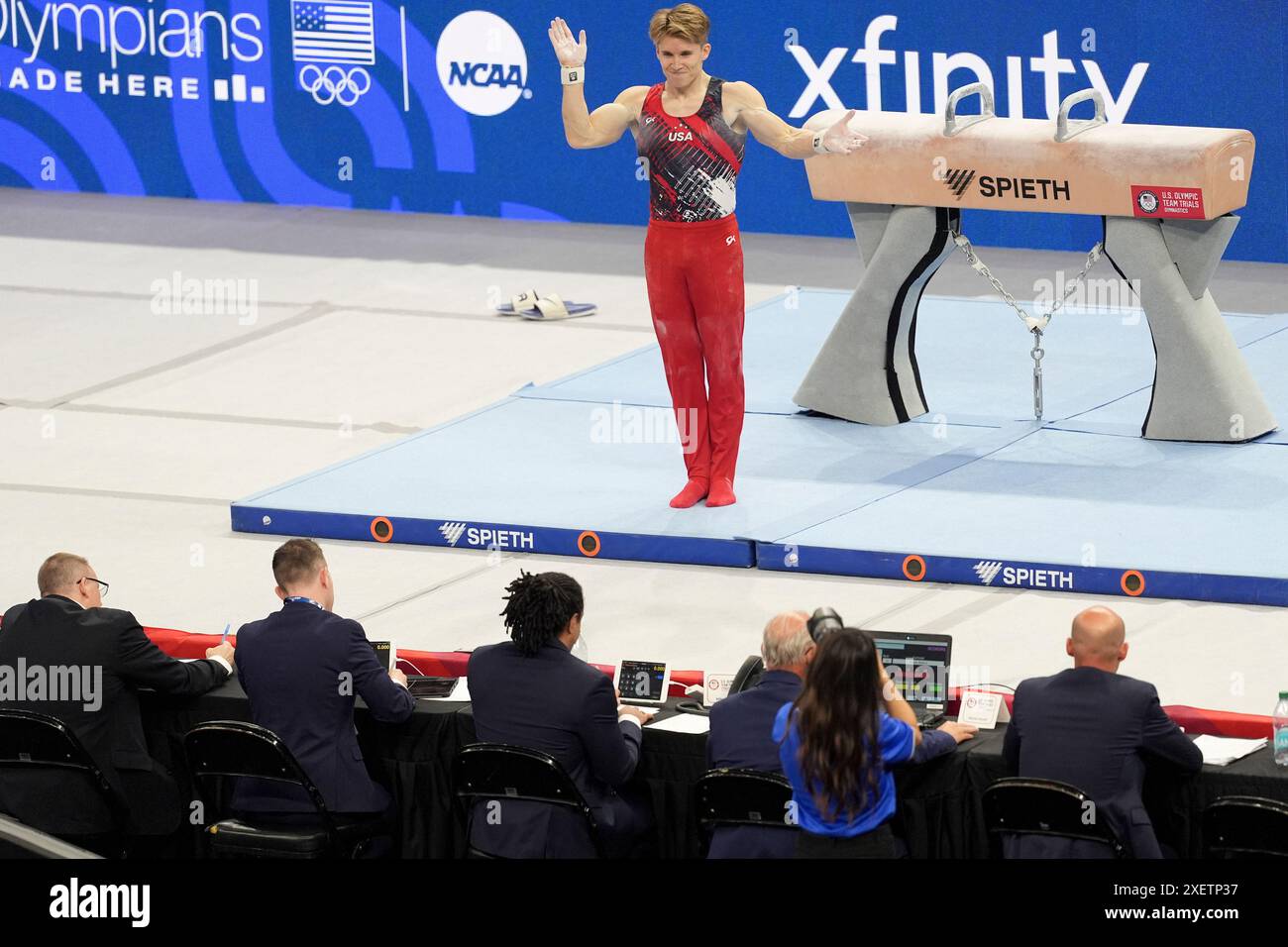 Shane Wiskus competes on the pommel horse at the United States ...