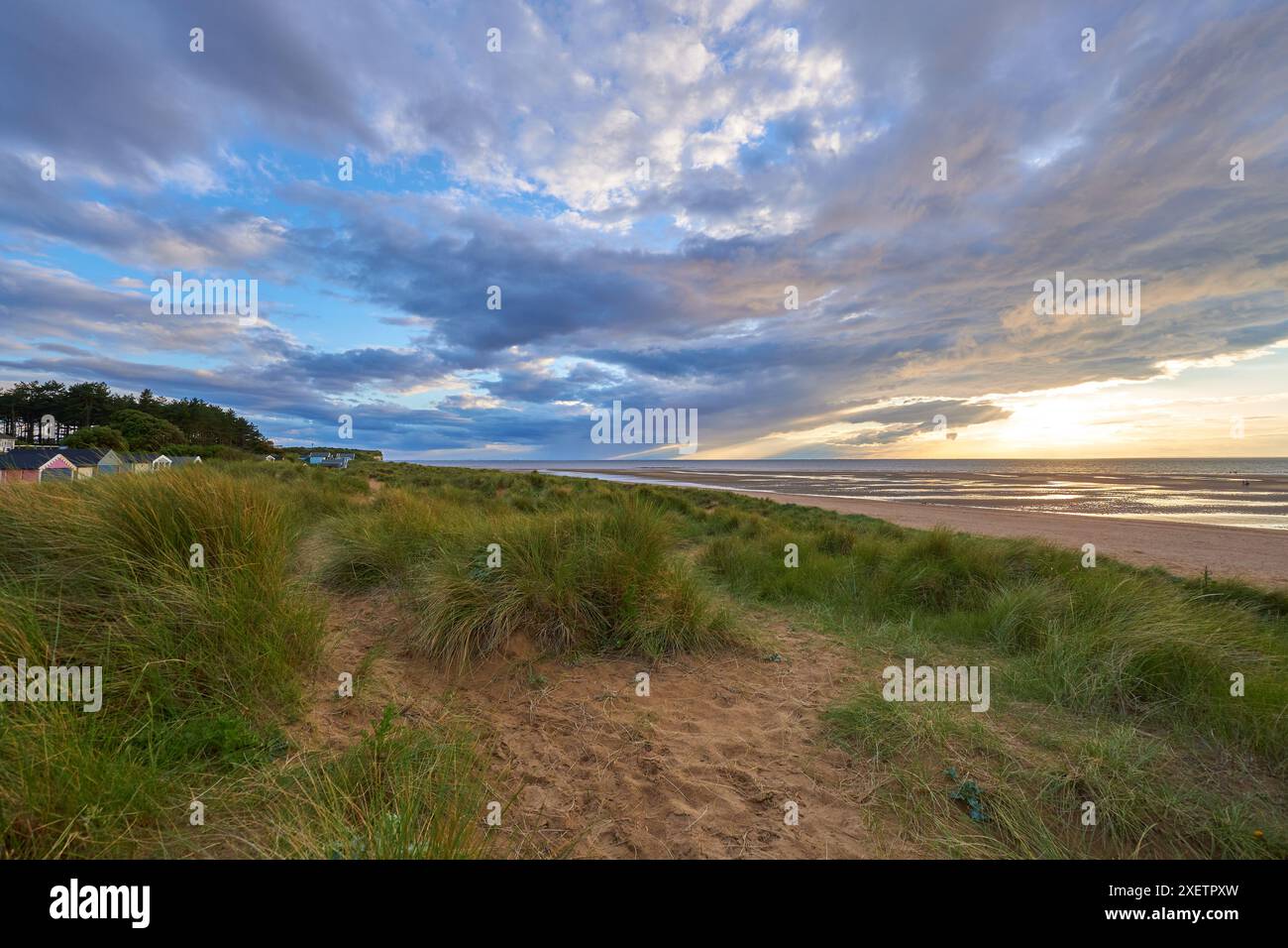 Sunset over the beach at Old Hunstanton, Norfolk, UK Stock Photo - Alamy