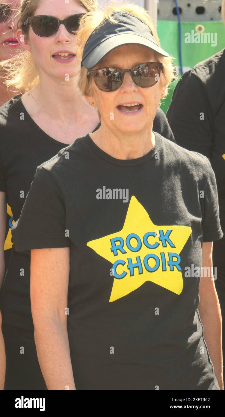 Rock Choir Northampton Northamptonshire sing singing songs star ...