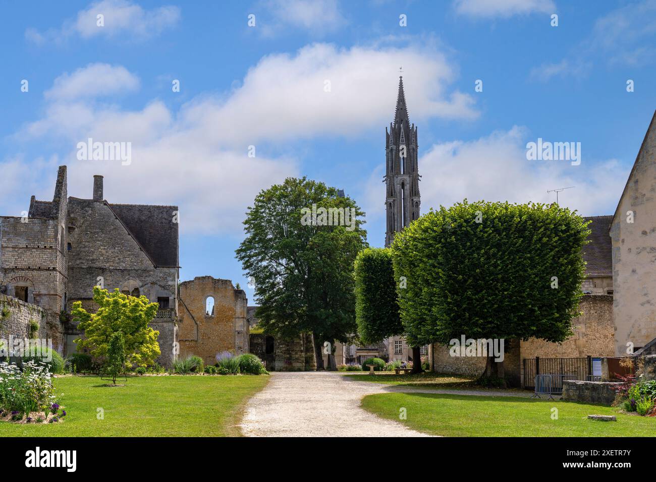 Royal palace remains hi-res stock photography and images - Alamy