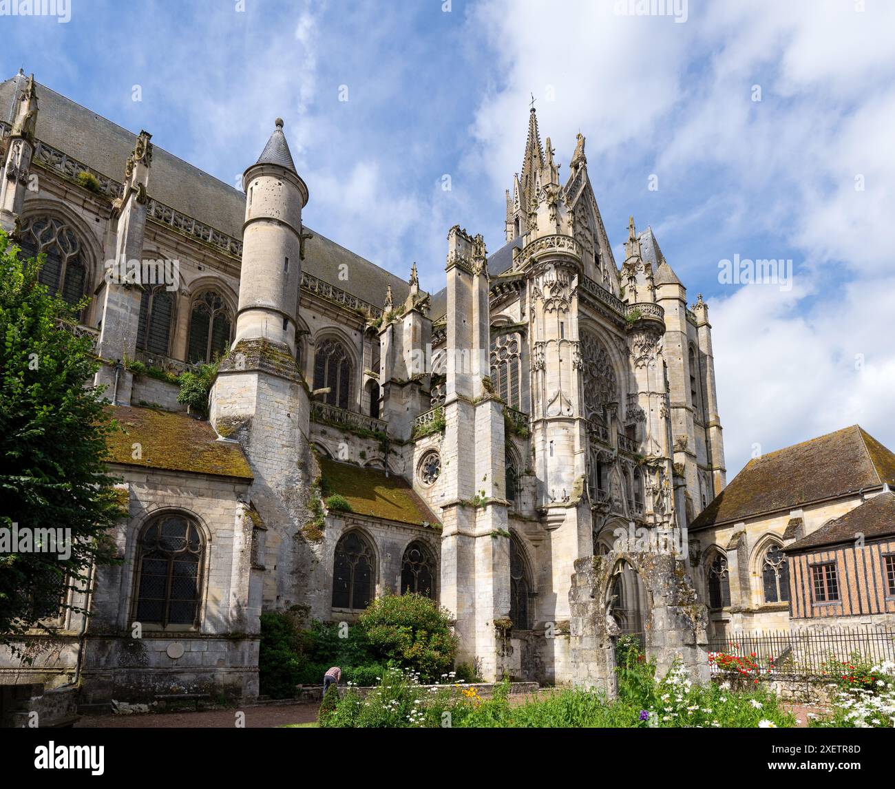 Cathedral notre dame senlis oise hi-res stock photography and images ...