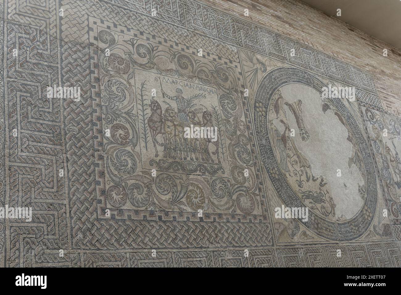 Detailed Ancient Roman Mosaic Floor Stock Photo - Alamy