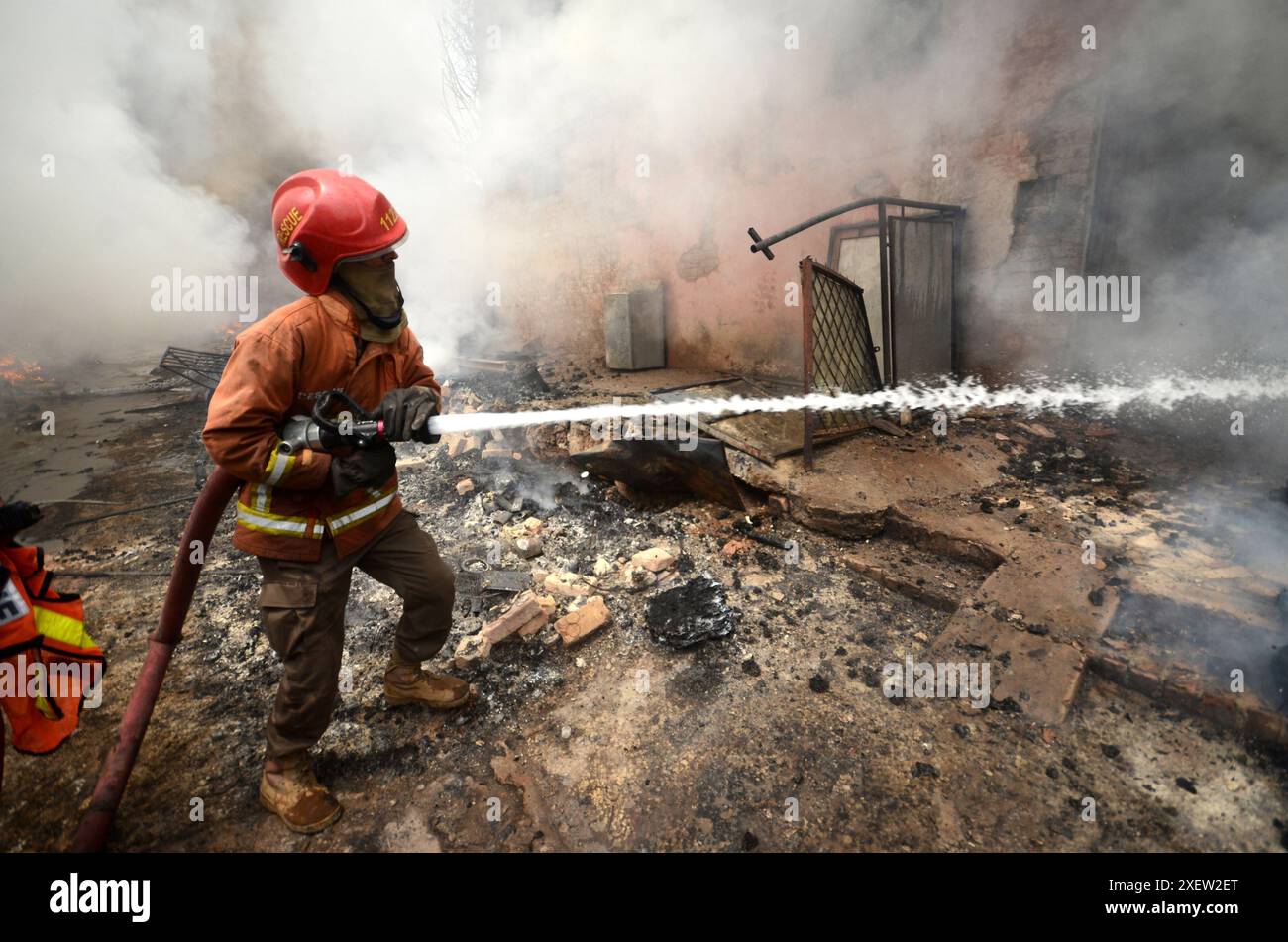 June 29, 2024, Peshawar, Peshawar, Pakistan: A fire broke out in shops ...