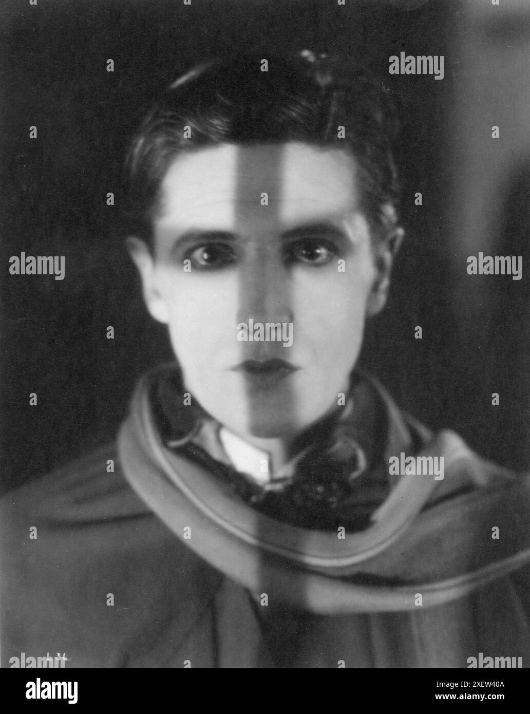 Michael elliot Black and White Stock Photos & Images - Alamy