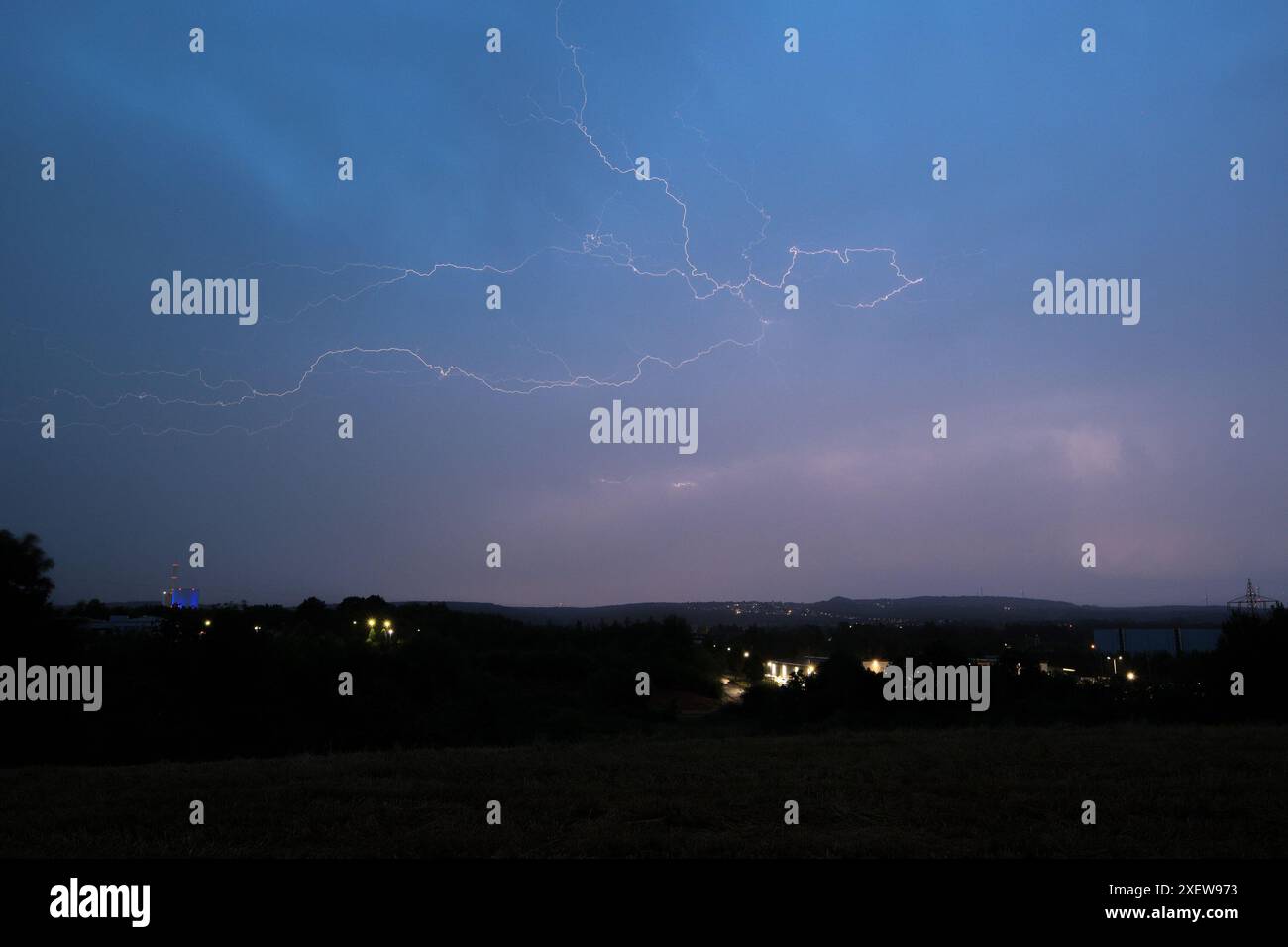 Building storm cell hi-res stock photography and images - Alamy