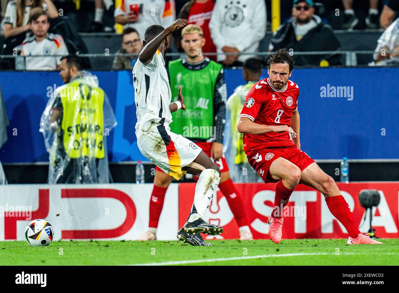 Thomas Joseph Delaney (Daenemark #08) Antonio Ruediger (Deutschland #02 ...