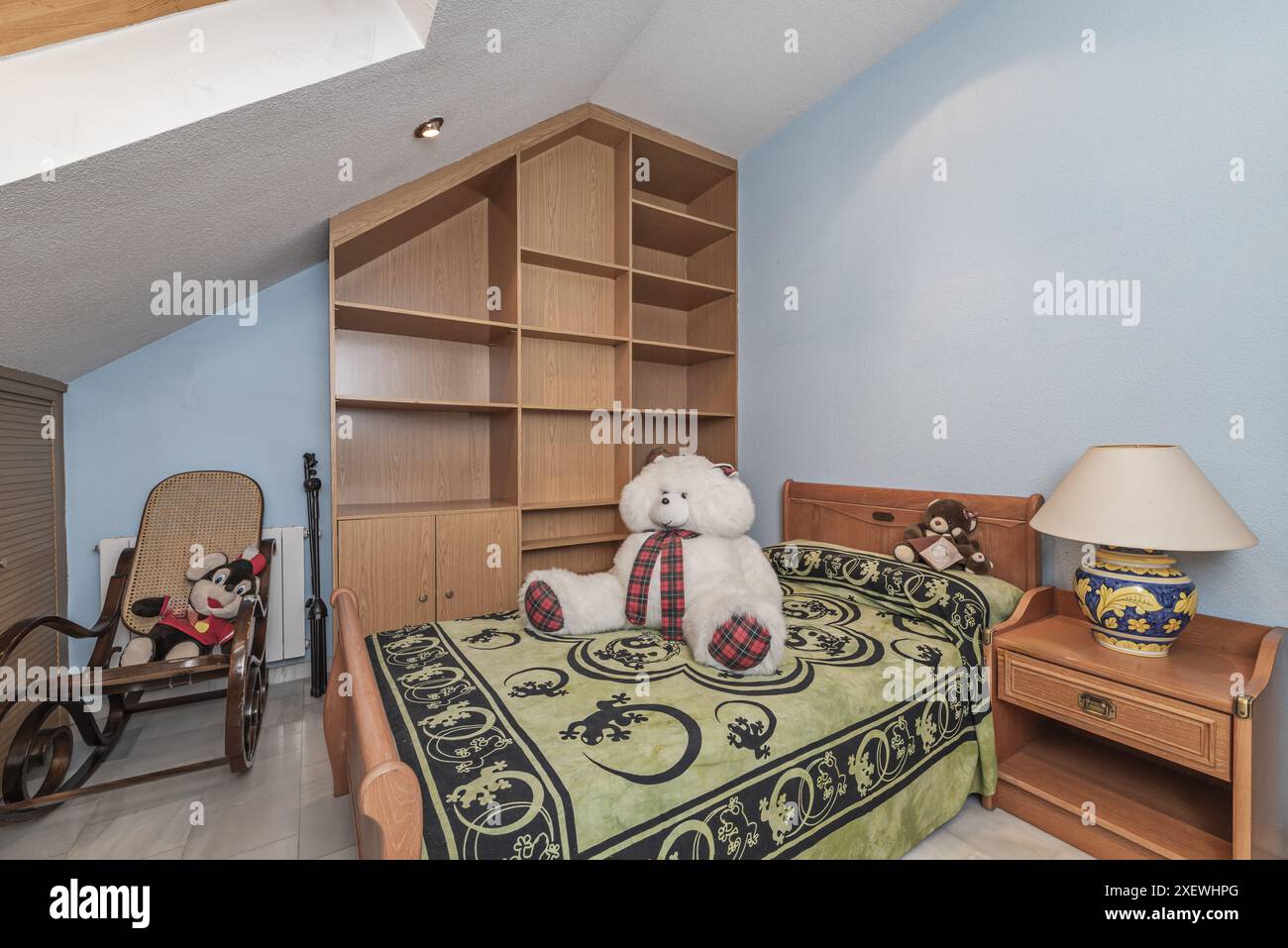 Modern wardrobe colors hi-res stock photography and images - Alamy