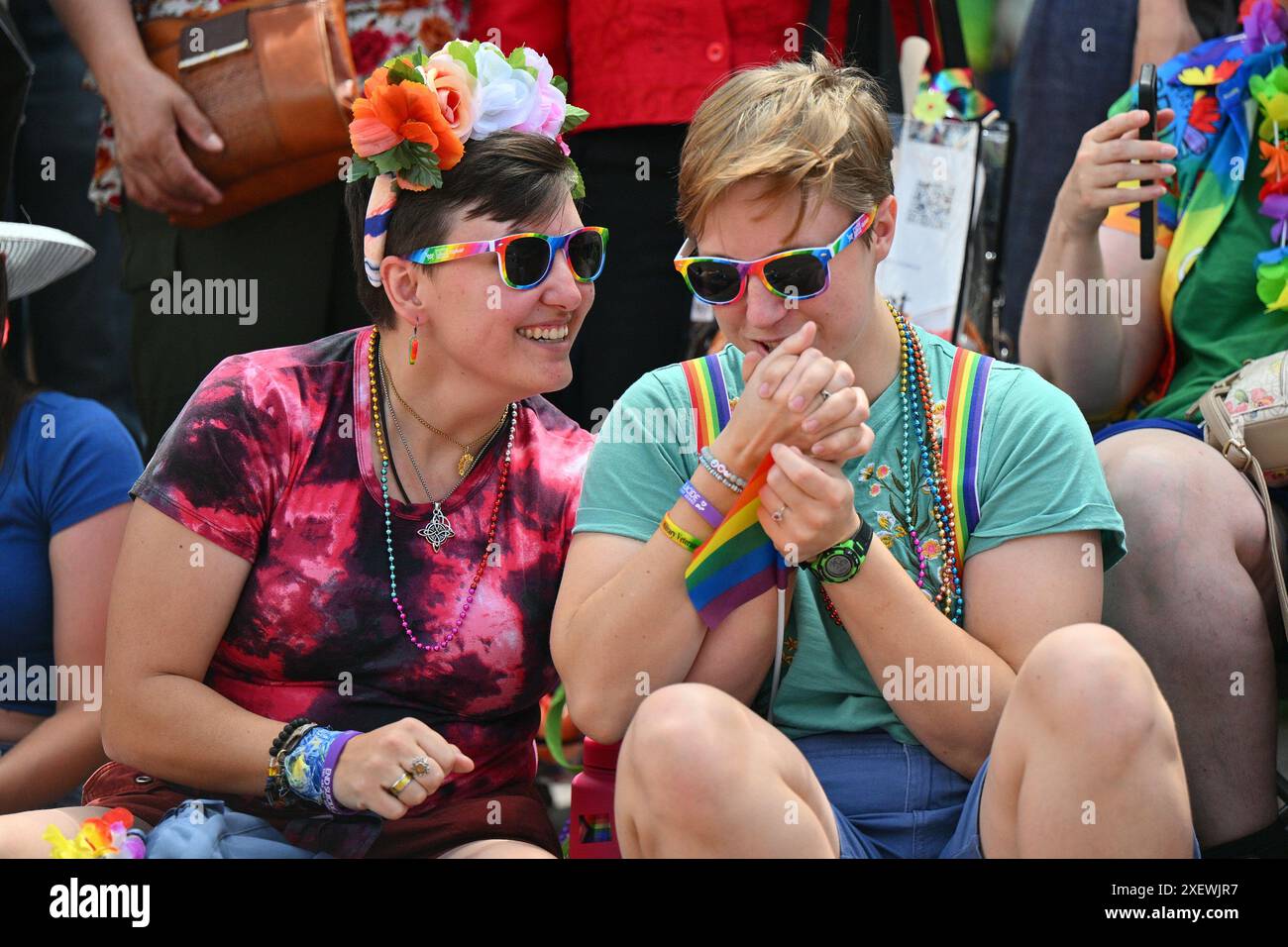 Santa Fe, United States. 29th June, 2024. Tarah Glenn, left, and Jean ...