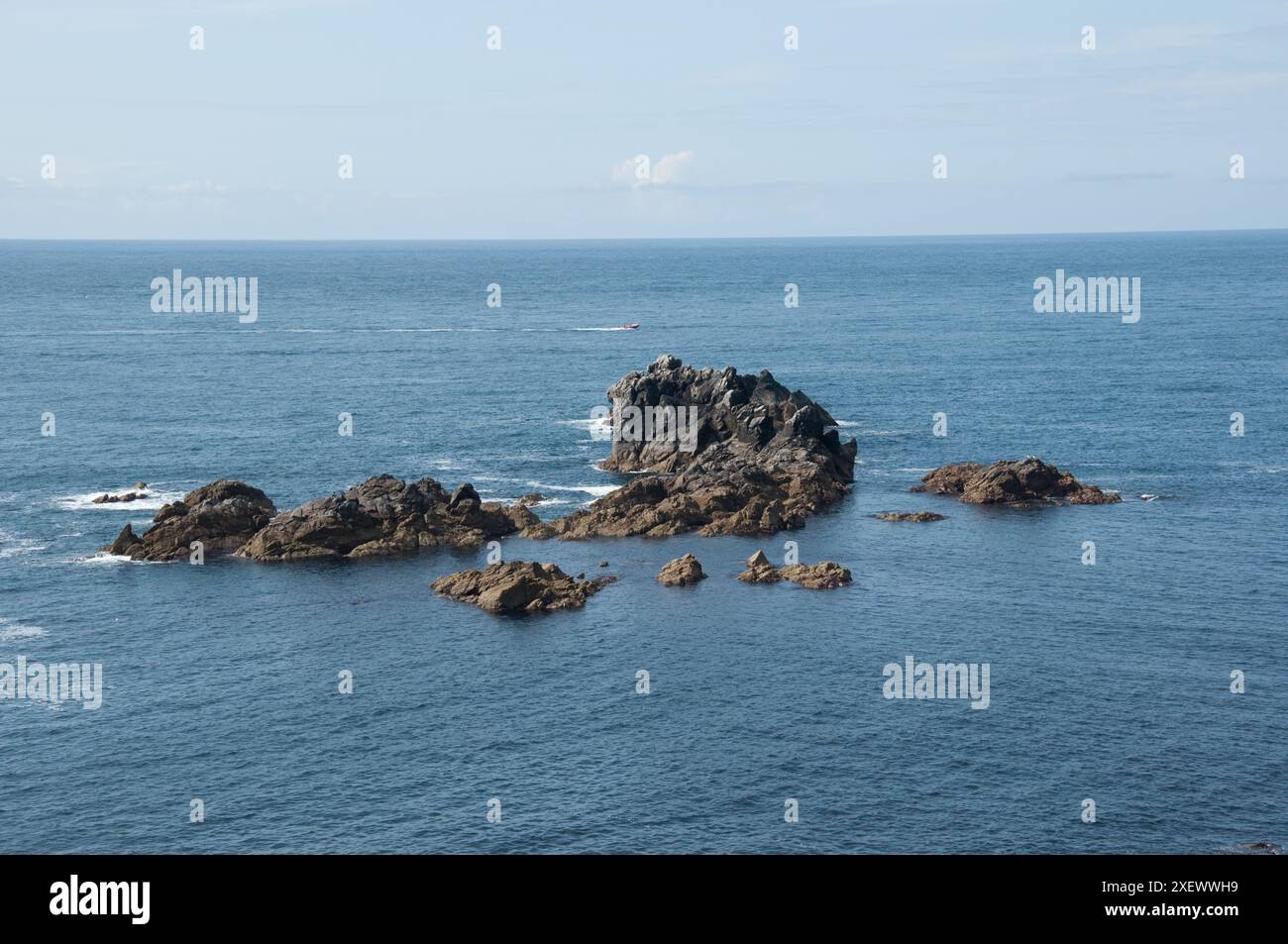 Rocks at Lizard Point, The Lizard, Cornwall, UK - Small Bays and ...