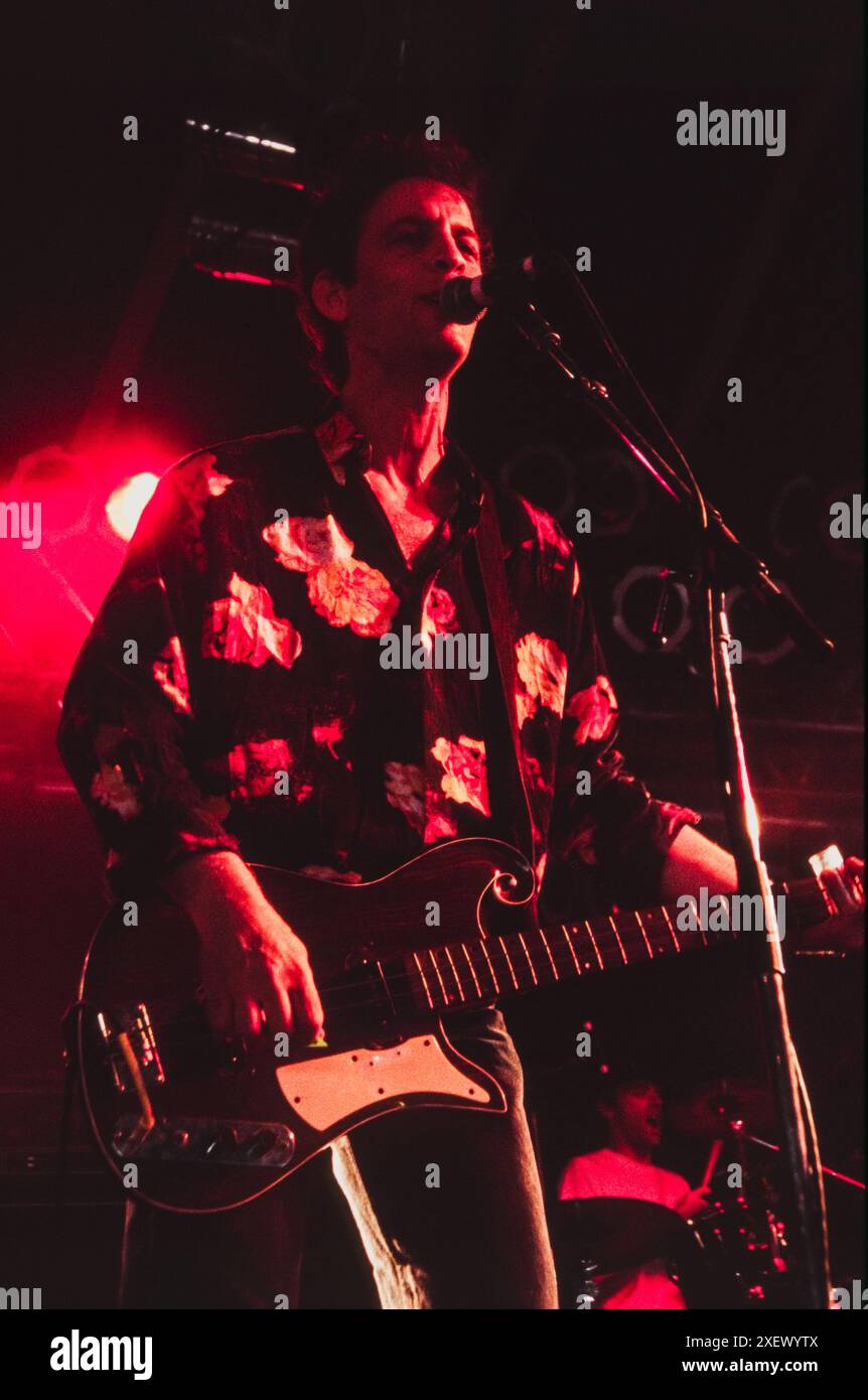 Reading, UK, 28 Aug., 1994: Cambridge, Mass.-based band Morphine played ...