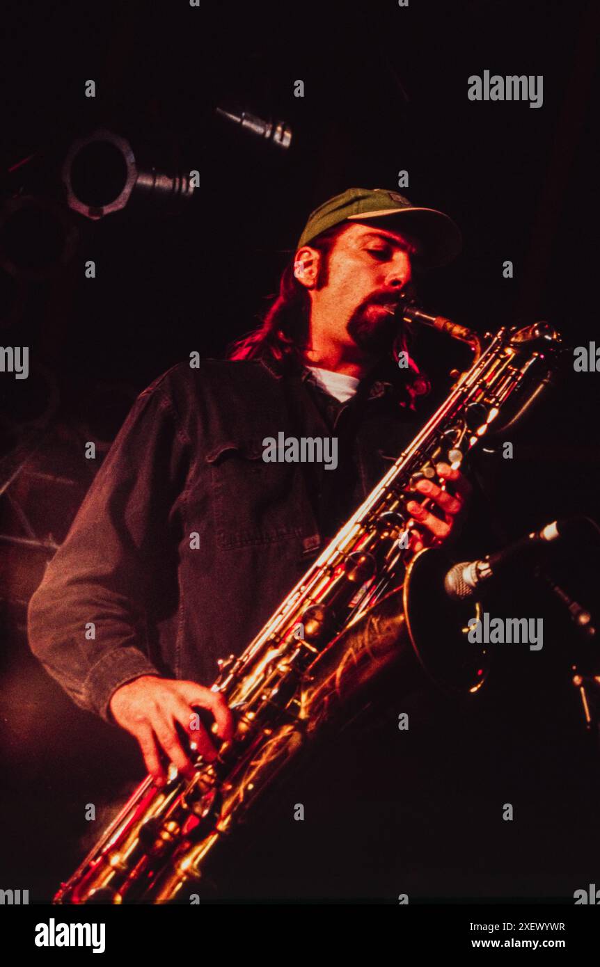 Reading, UK, 28 Aug., 1994: Cambridge, Mass.-based band Morphine played ...