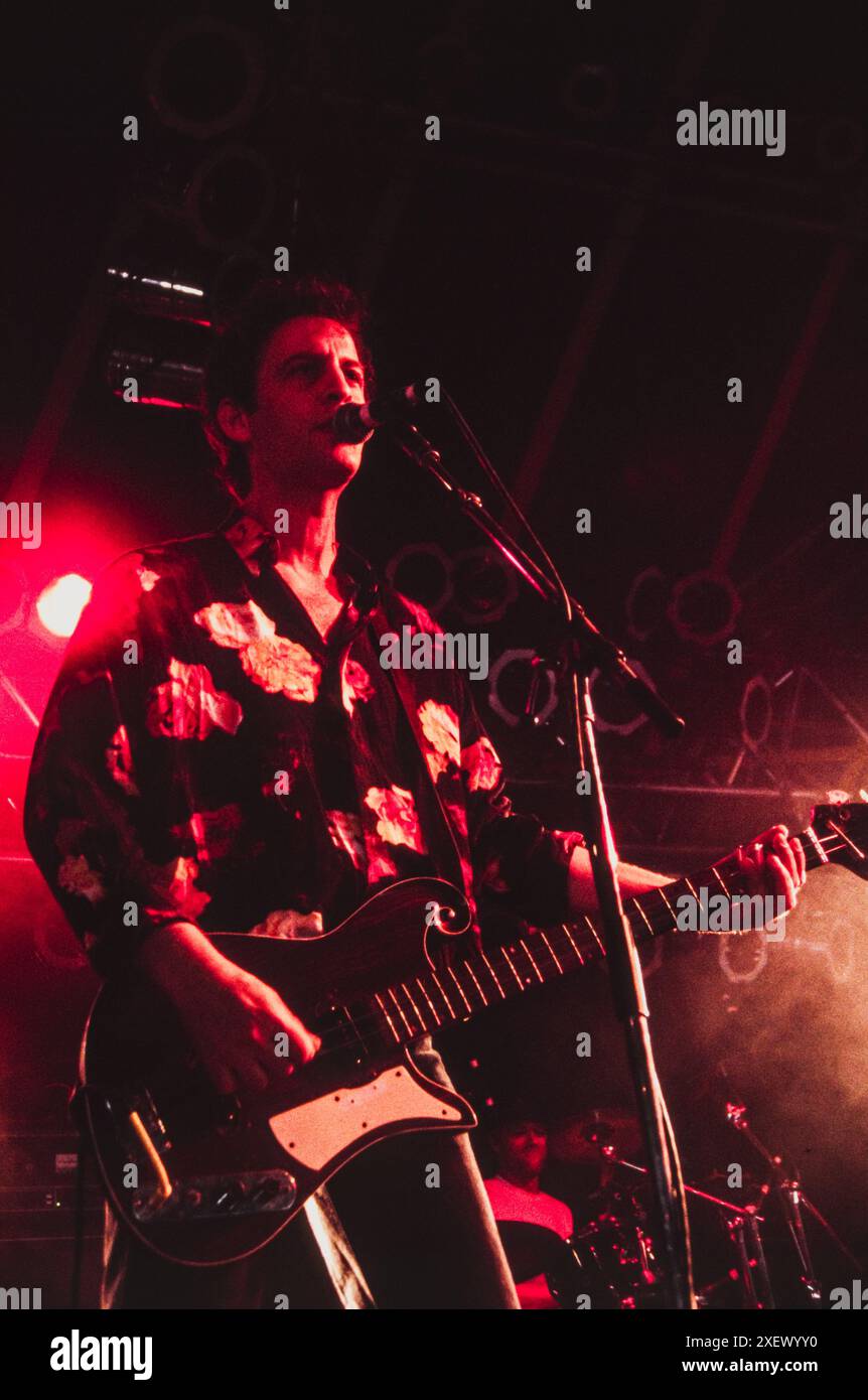 Reading, UK, 28 Aug., 1994: Cambridge, Mass.-based band Morphine played ...