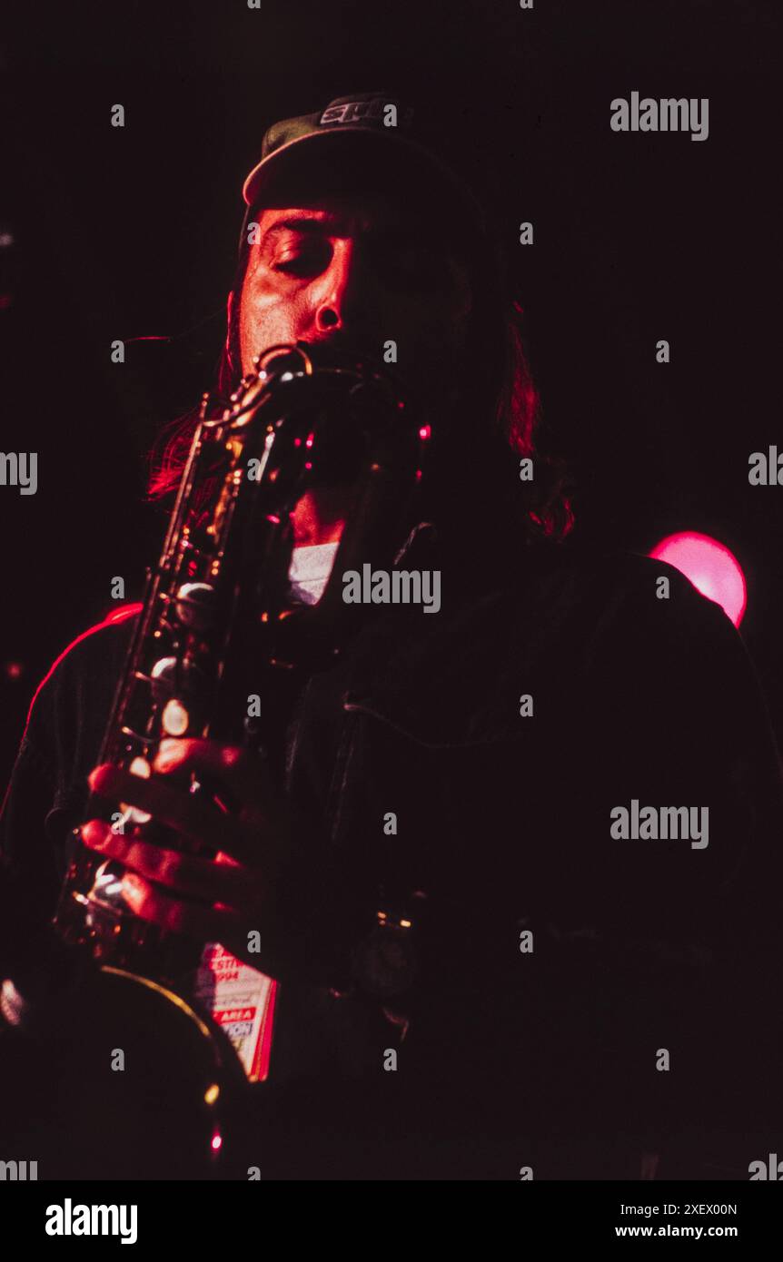 Reading, UK, 28 Aug., 1994: Cambridge, Mass.-based band Morphine played ...