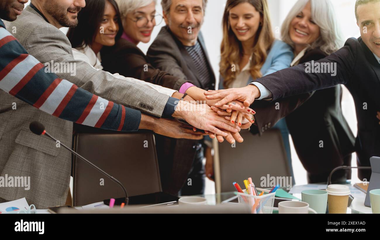 Successful collaboration hi-res stock photography and images - Alamy