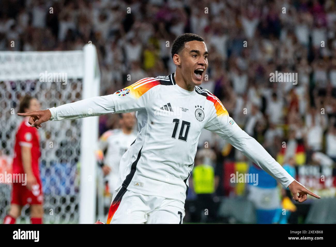 Jamal Musiala (Deutschland, #10) jubelt ueber das Tor zum 2:0, GER ...