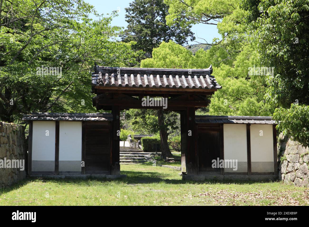 Small gate of Mii-dera Temple in Otsu, Shiga, Japan Stock Photo - Alamy