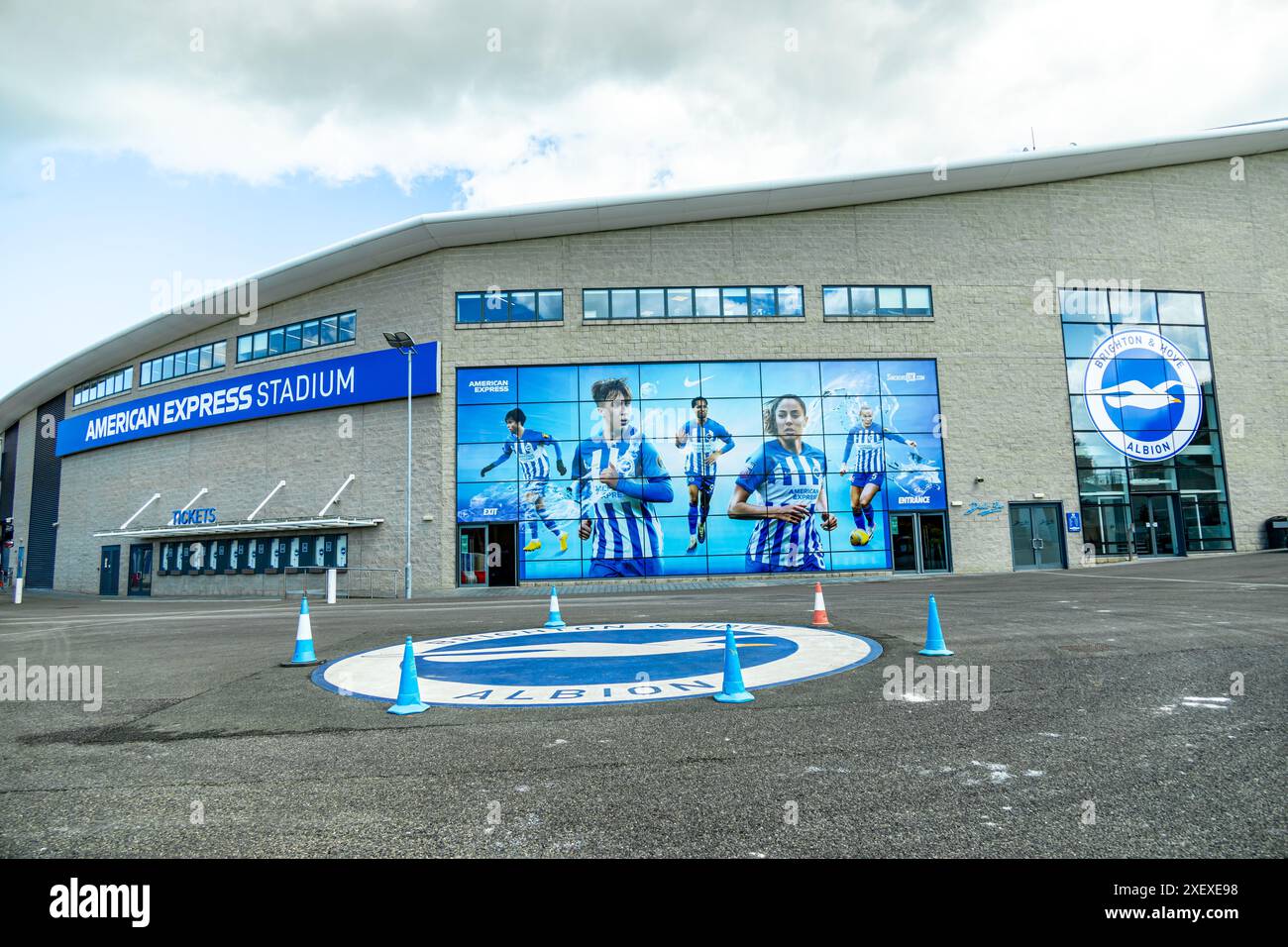 Small discovery tour of the Brighton and Hove Albion football club ...