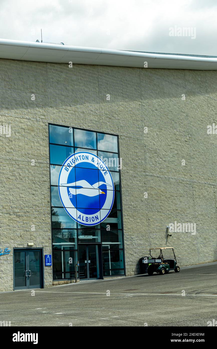 Small discovery tour of the Brighton and Hove Albion football club ...