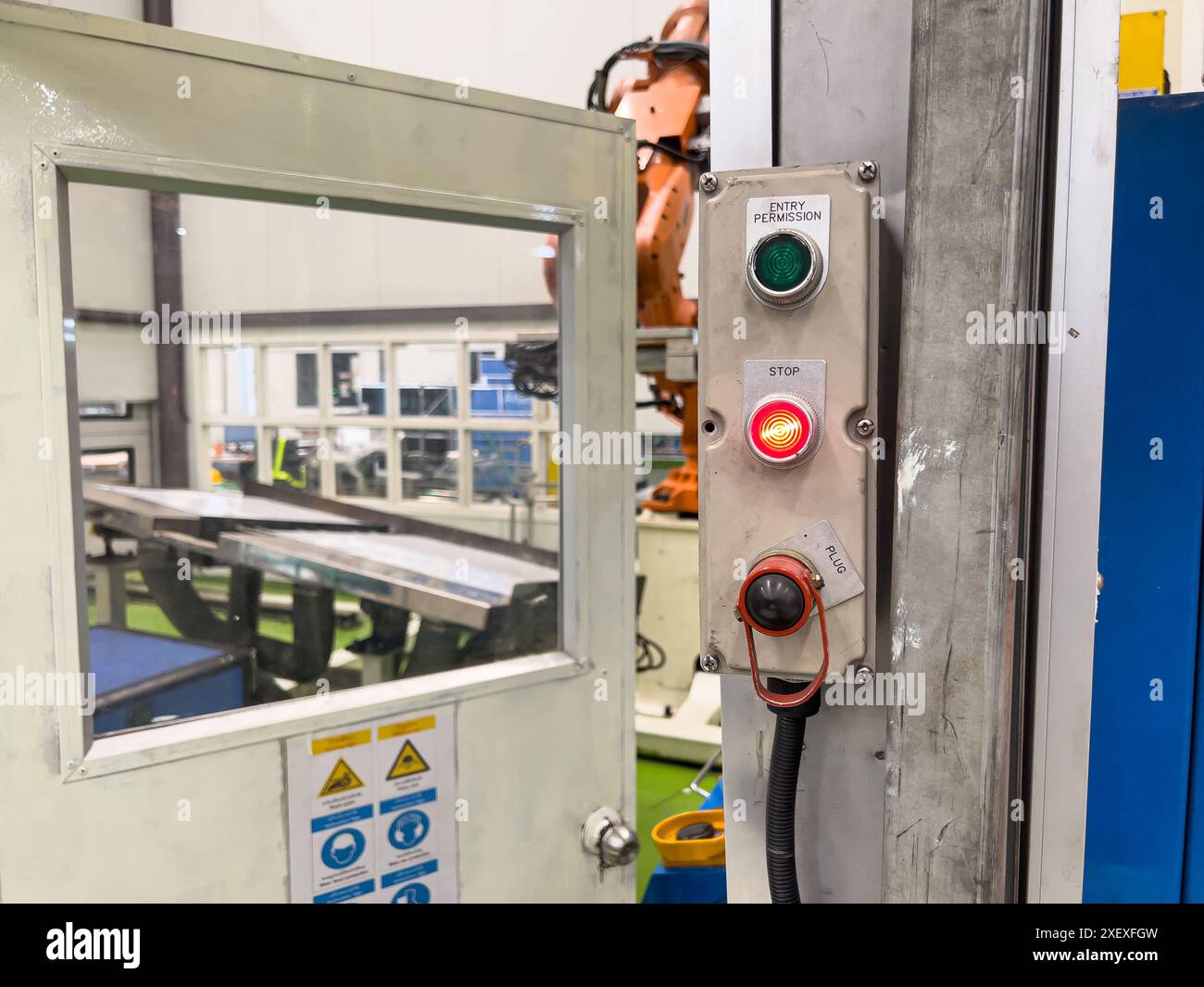 Old emergency stop button hi-res stock photography and images - Alamy