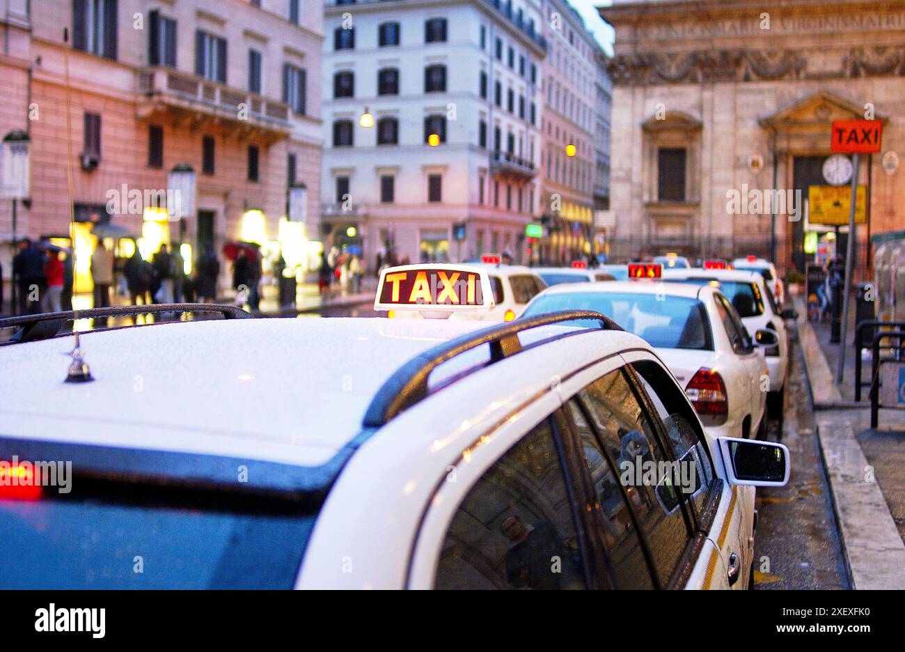 San silvestro square hi-res stock photography and images - Alamy