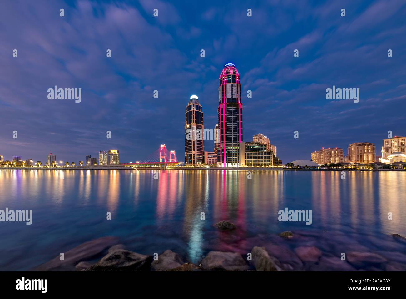 Udc tower qatar hi-res stock photography and images - Alamy