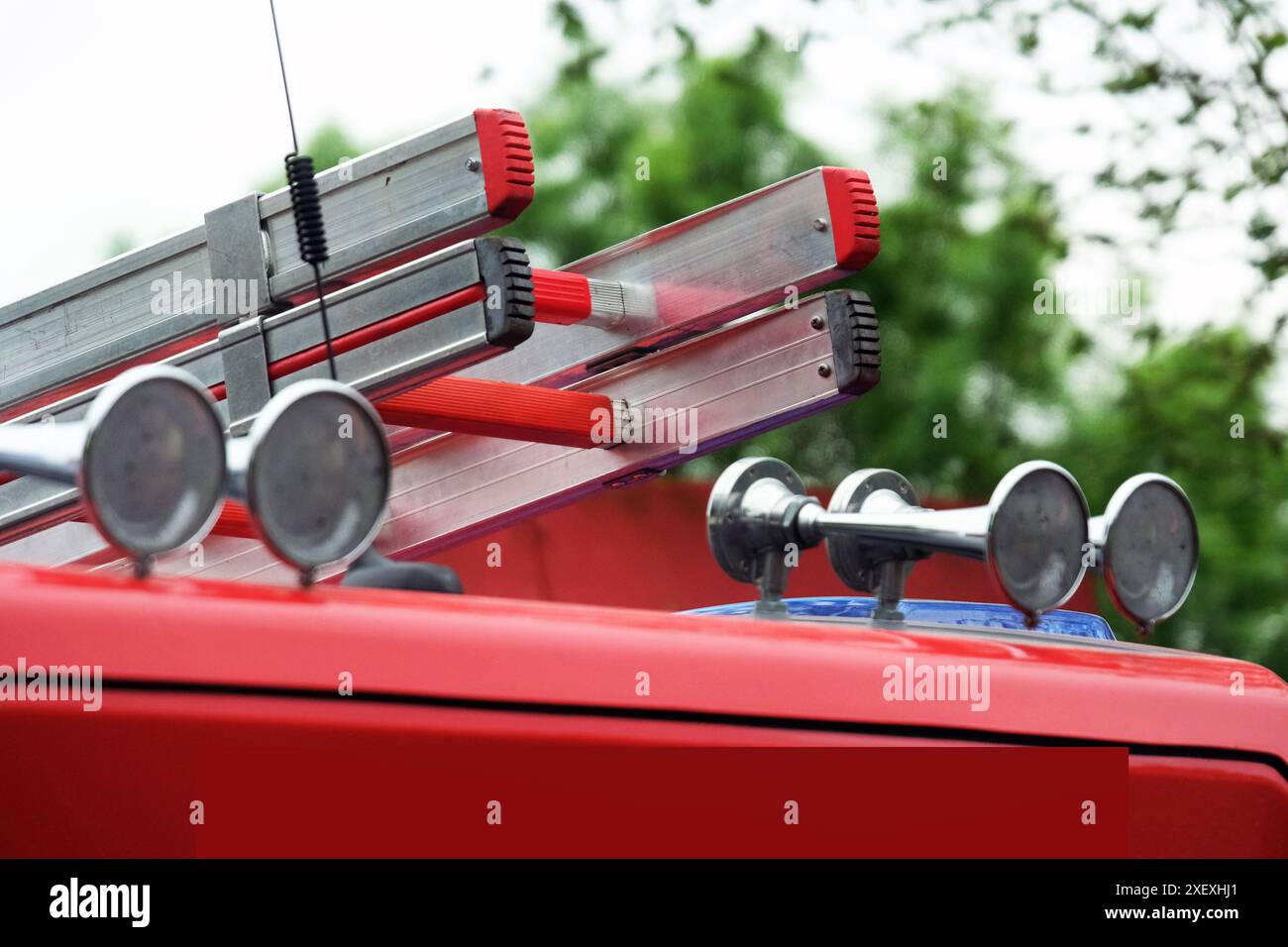 Feuerwehr-Blaulicht Feuerwehr in verschiedenen Bildern und Aktionen in ...