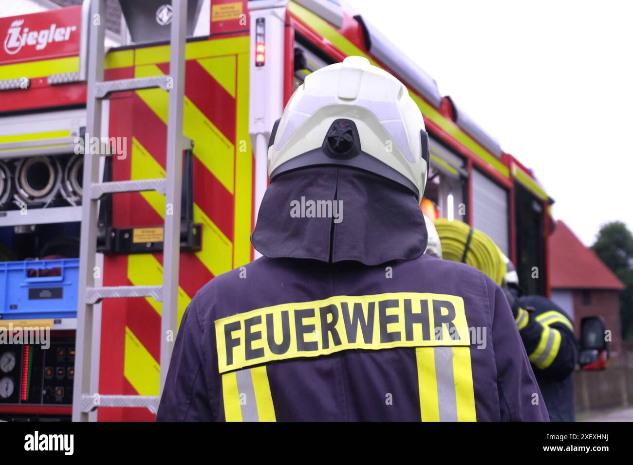 Feuerwehr-Blaulicht Feuerwehr in verschiedenen Bildern und Aktionen in ...